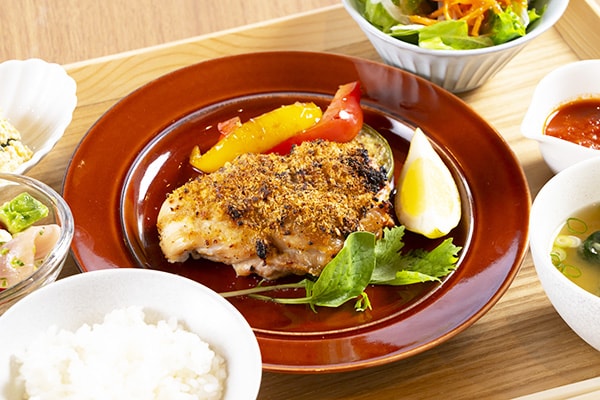 Hanairo Kitchen + Cafe｜竜王のおいしいものをもっと美味しく